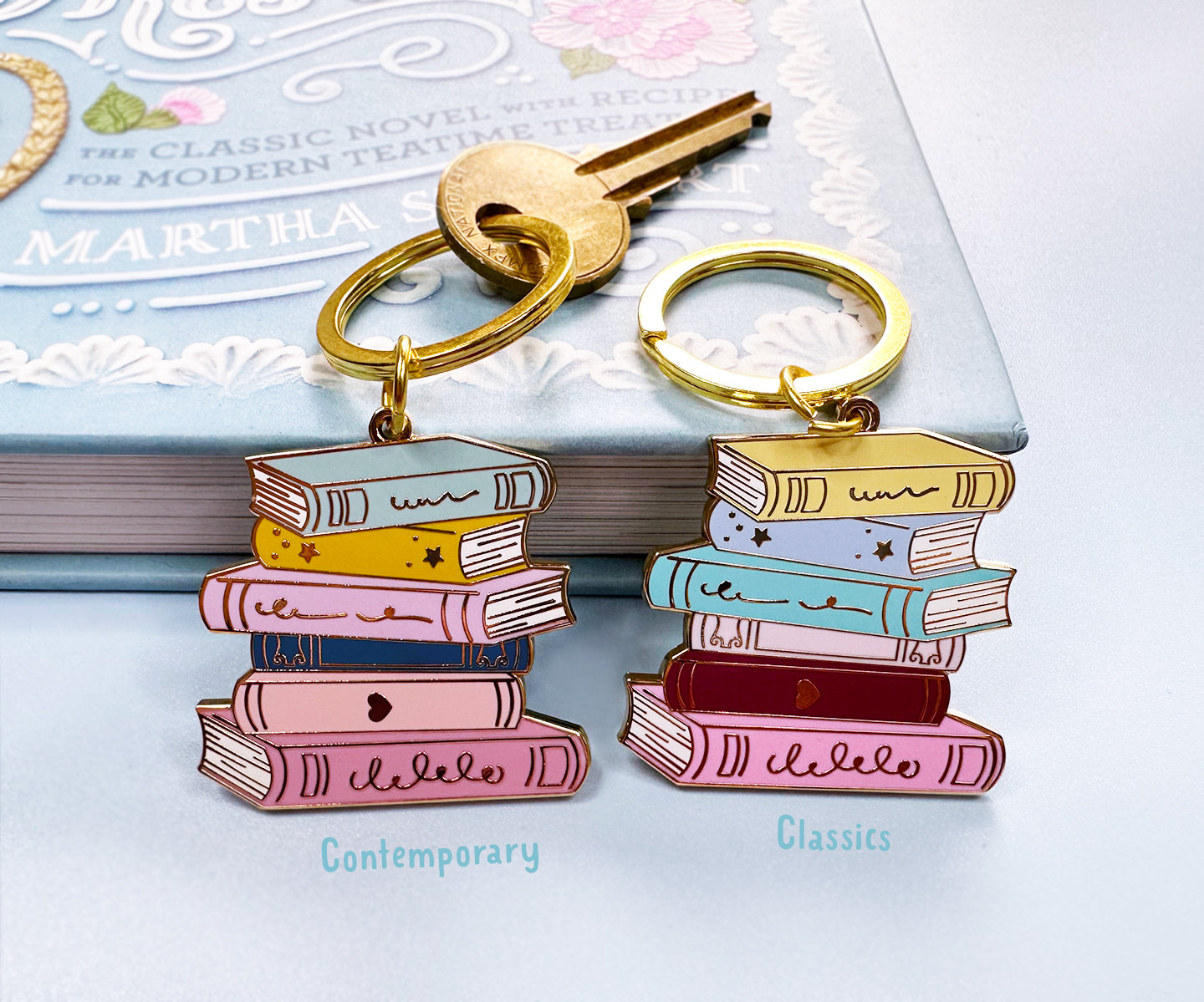 Book Lovers Gold Enamel Keychain - mpnice